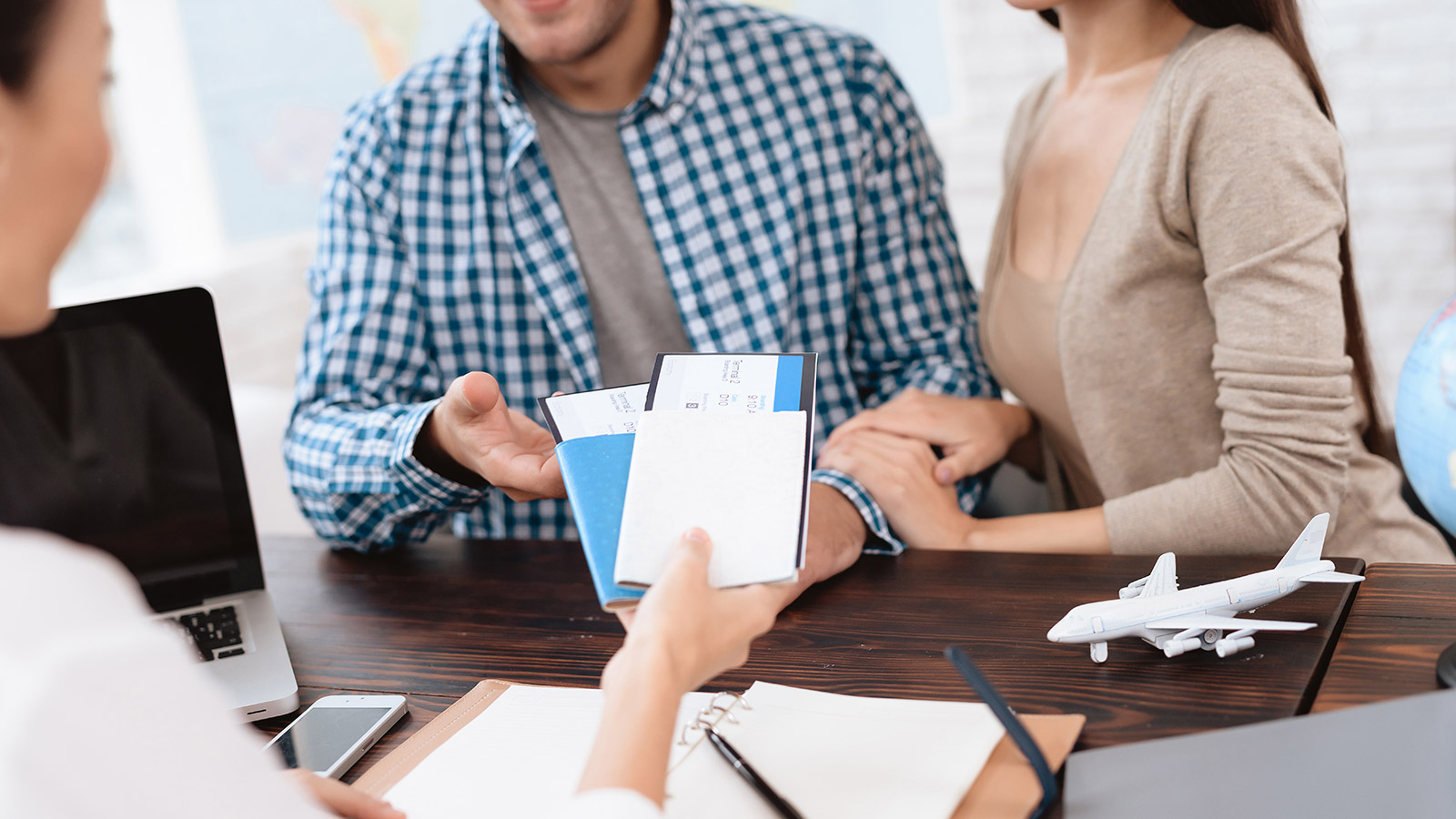 Why You Should Use A Travel Advisor