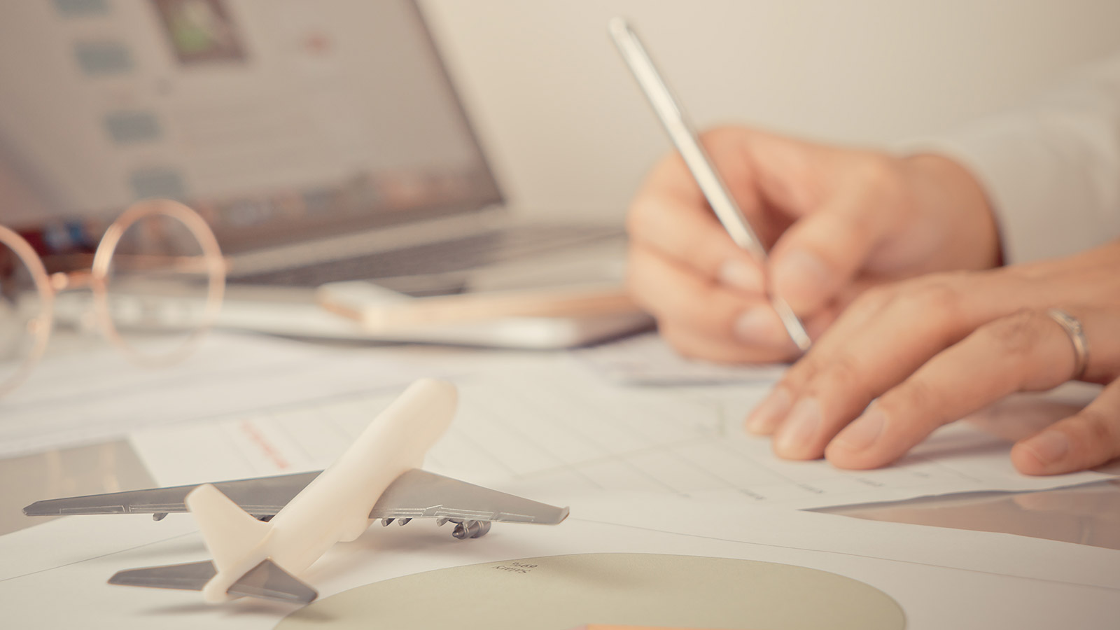 Why You Should Use A Travel Advisor